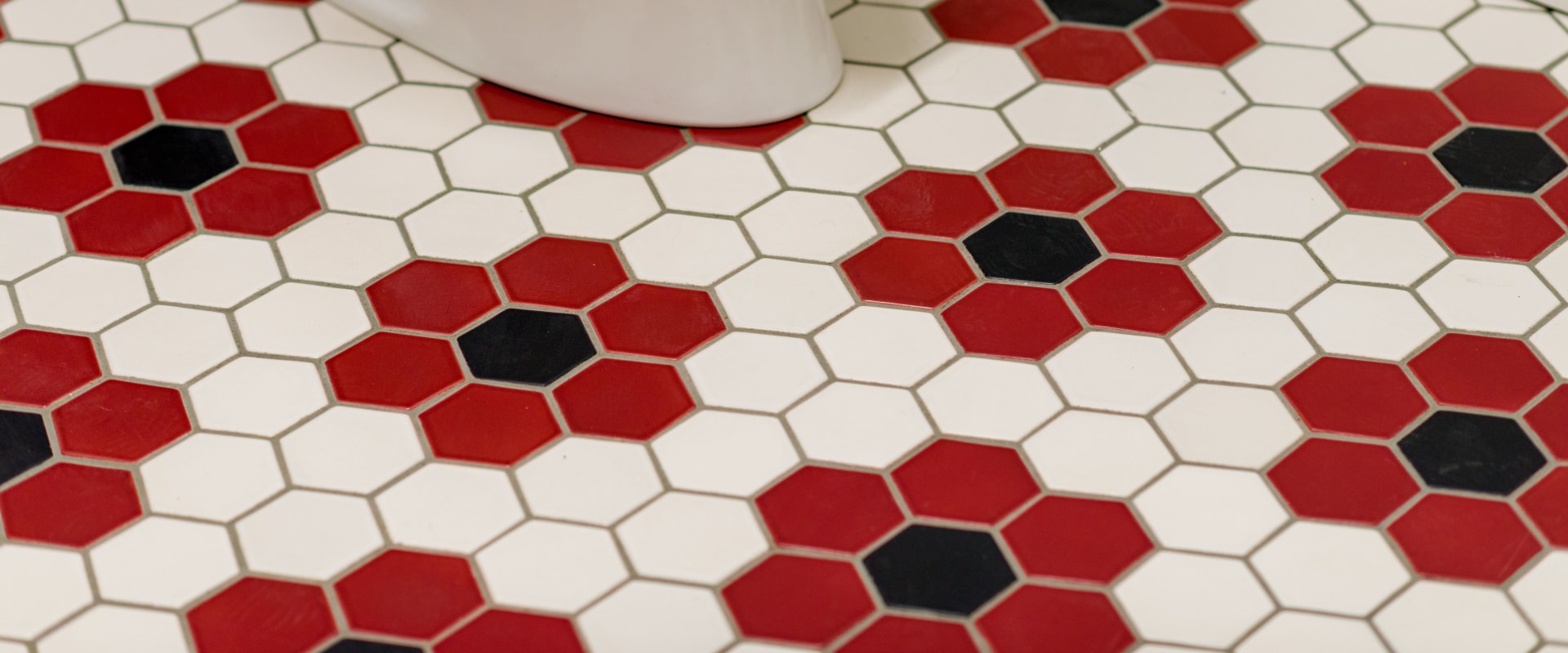 Exploring Hexagon Pattern Flooring for Bathrooms